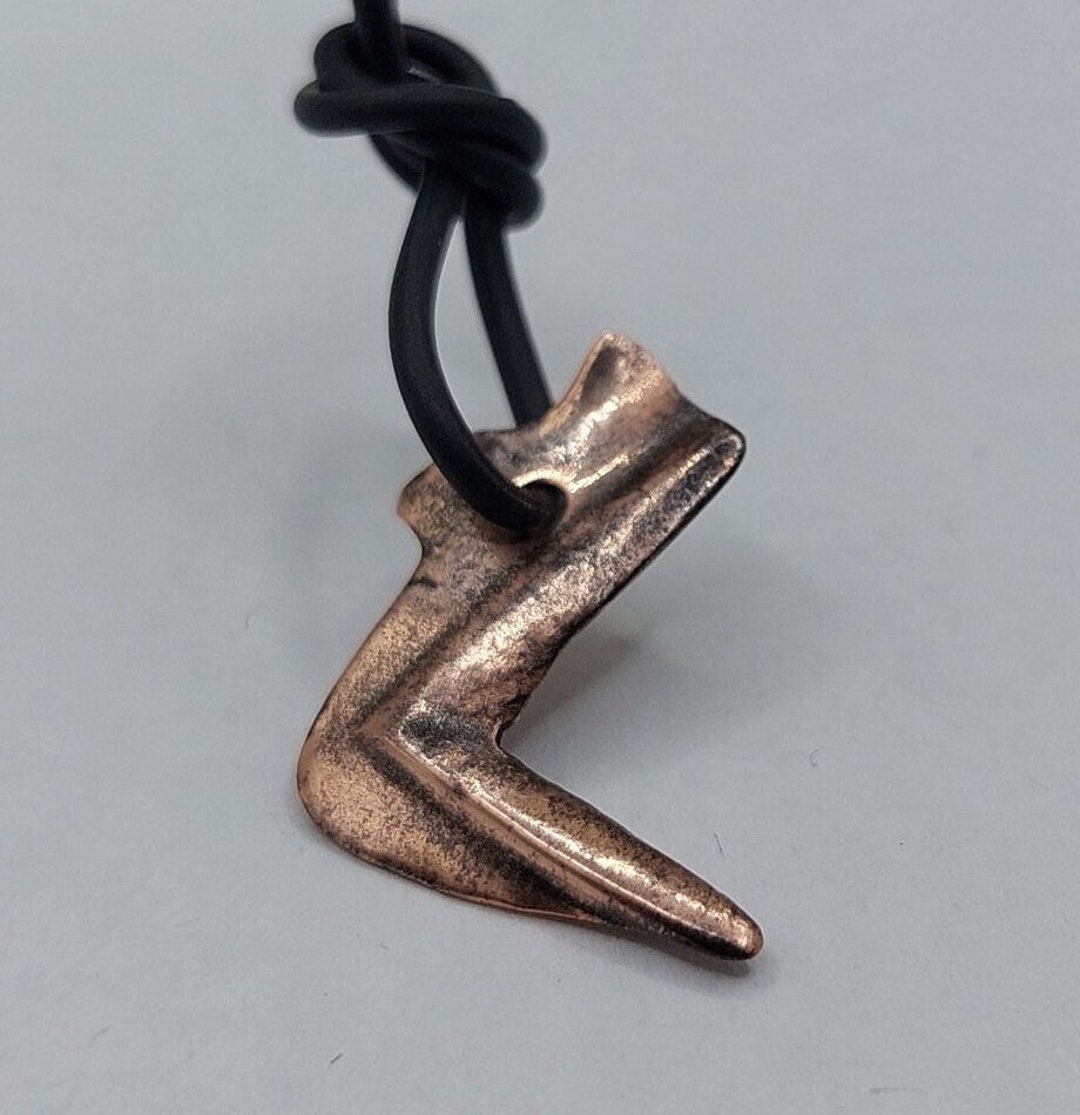 Celtic Claw Amulet / Celtic Artifacts / Celtic Beast / Hunter's Amulet ...