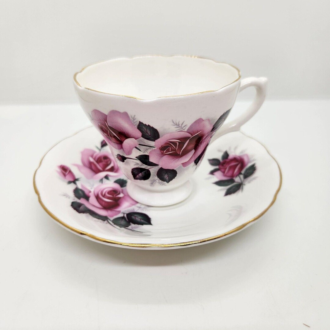 Royal Sutherland Bone China Tea Cup and Saucer Set W Gold Trim Vintage ...