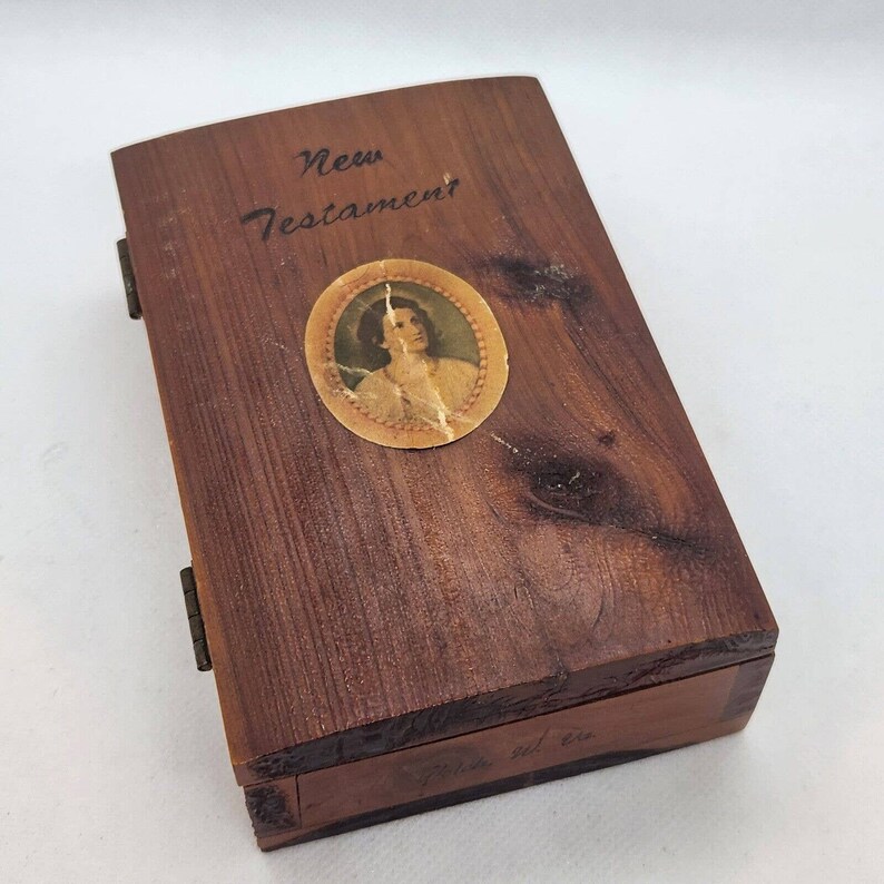 Vintage Hinged Cedar Box With Small New Testament Signed Bible Inside ...