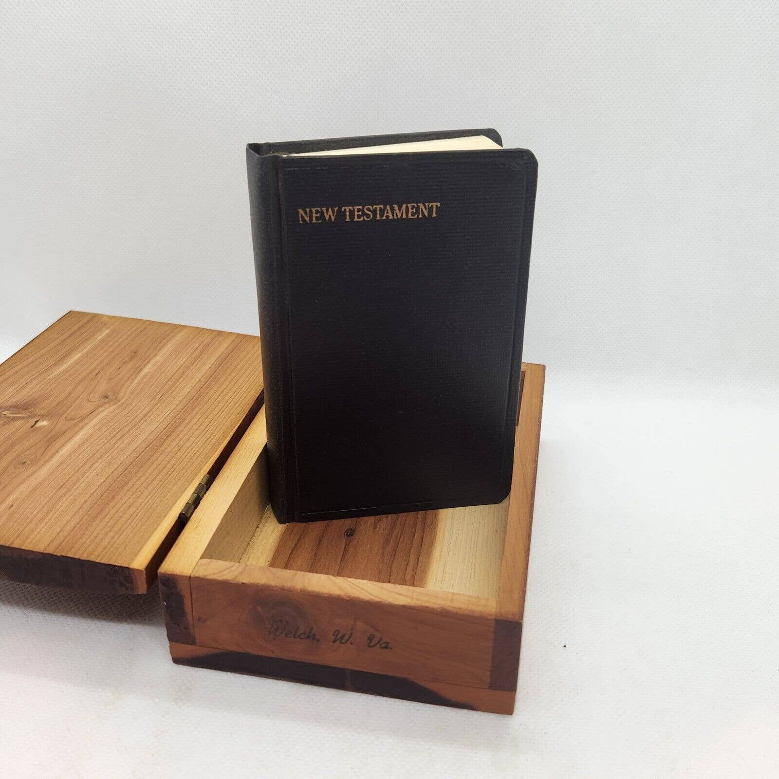 Vintage Hinged Cedar Box With Small New Testament Signed Bible Inside ...