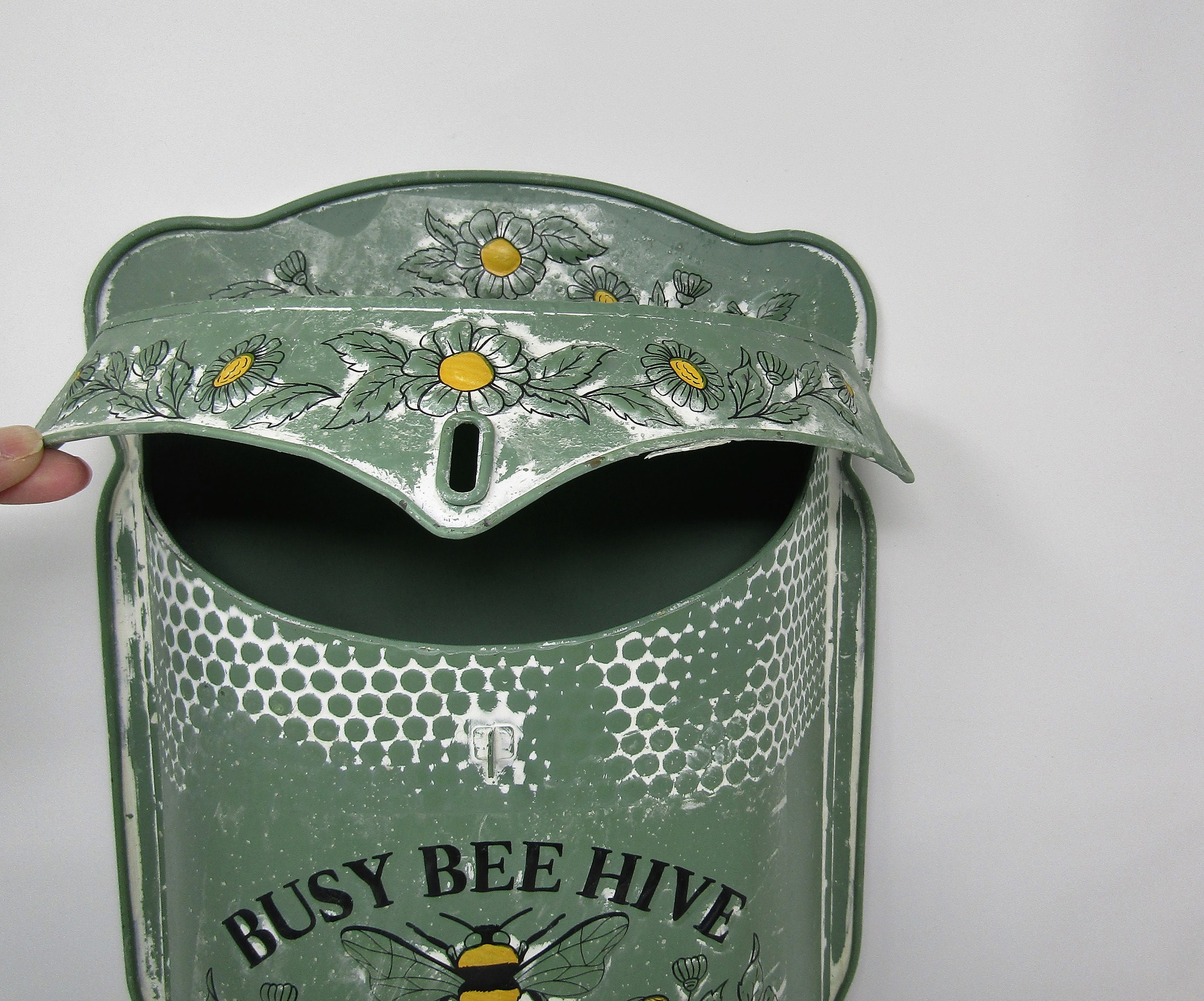 Rustic Busy Beehive Metal Mailbox - Etsy