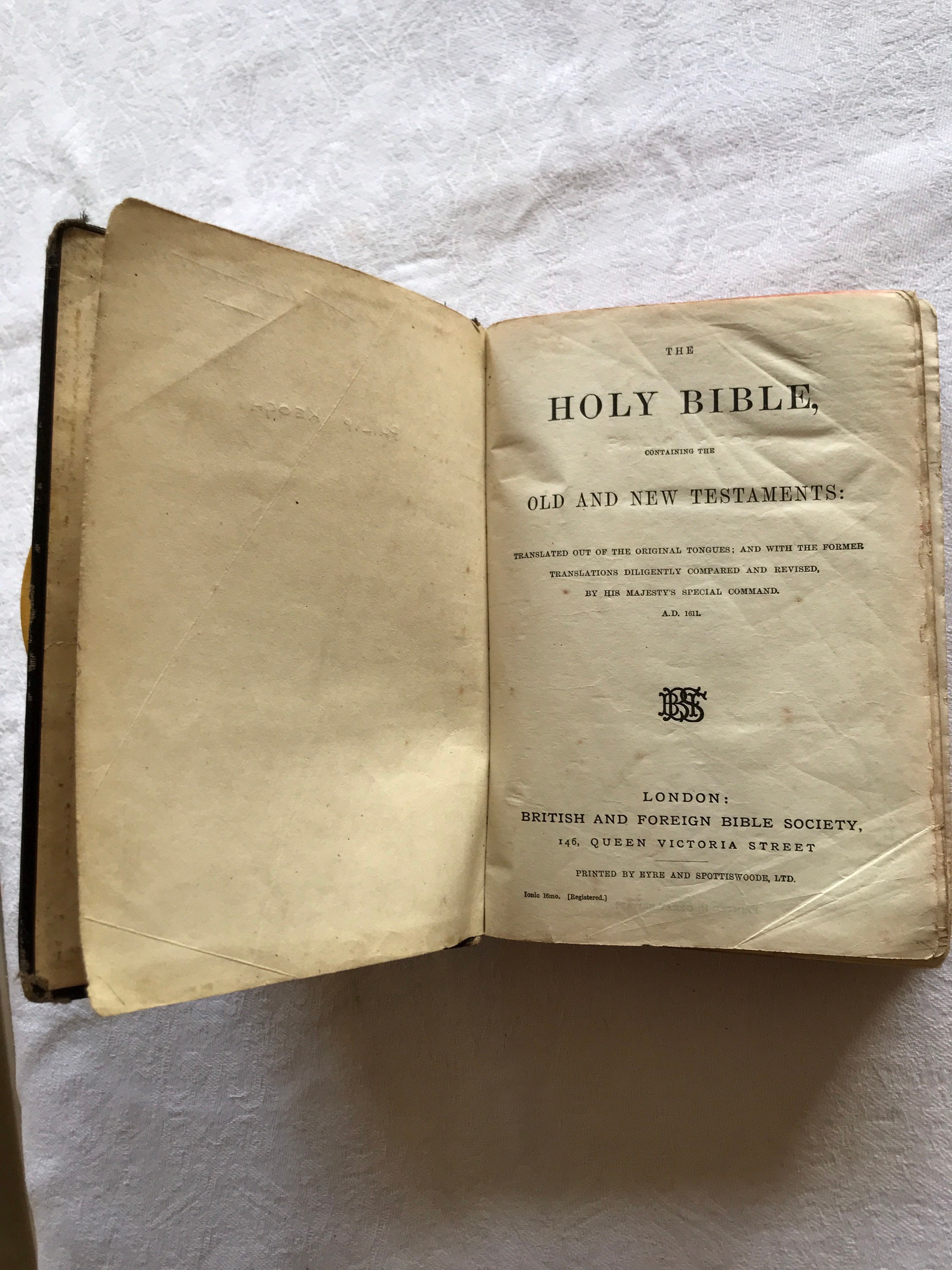 THE HOLY BIBLE C1932 British and Foreign Bible Society - Etsy UK