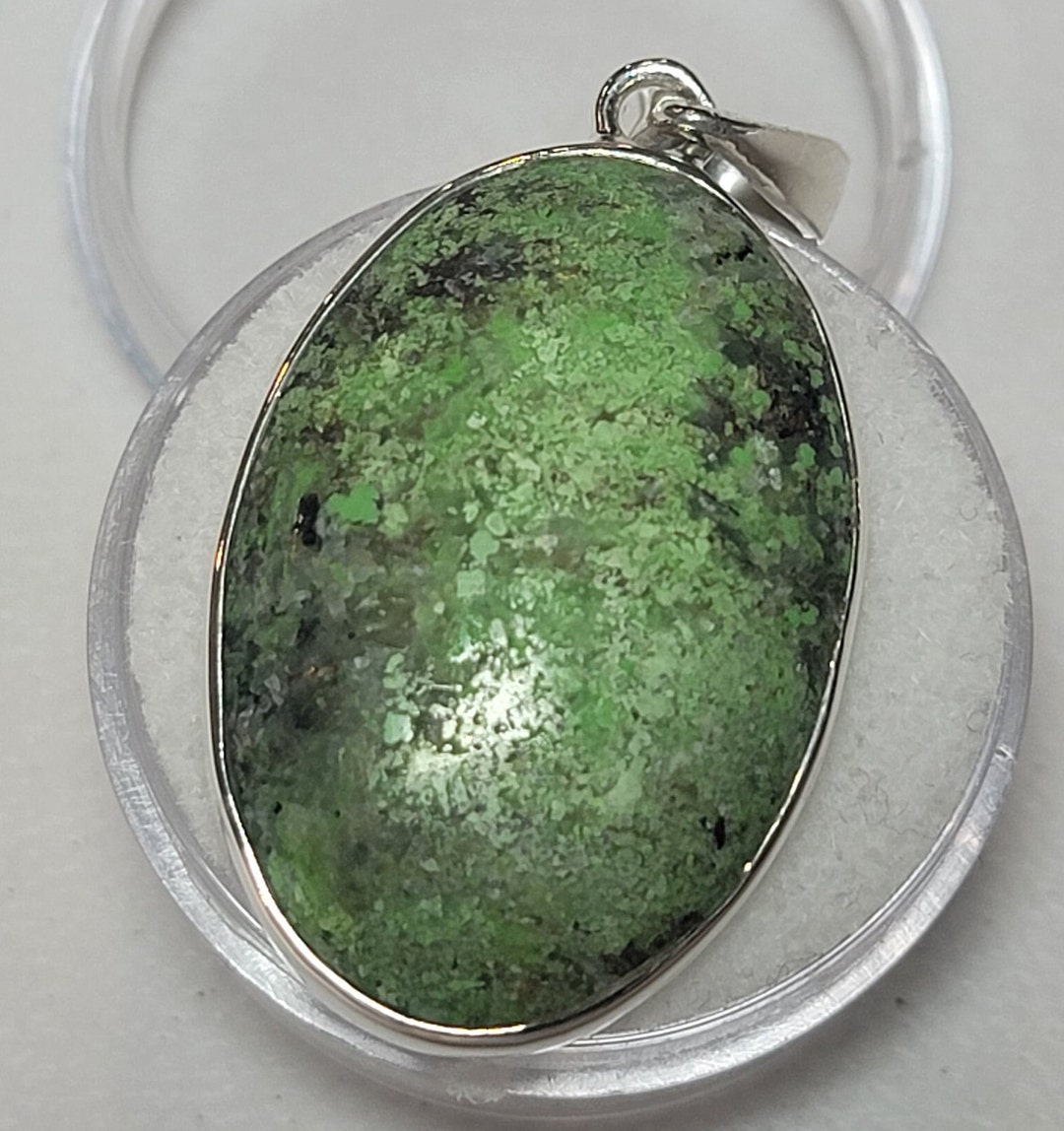 Sterling Silver Australian Gaspeite Pendant 5.6 Grams, 32x20mm - Etsy