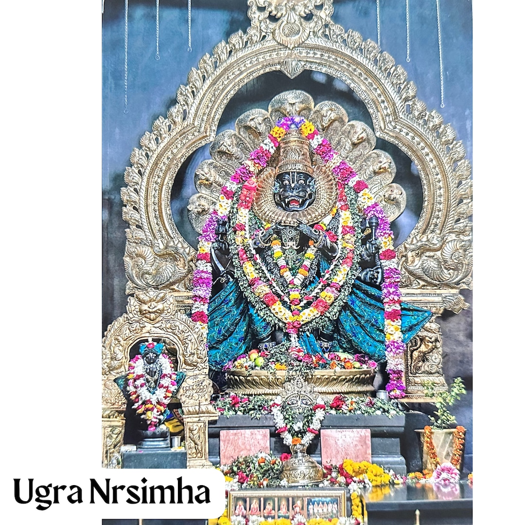 Deidades de ISKCON Mayapur Foto: Pancha Tattva, Ugra Narasimha, Radha ...