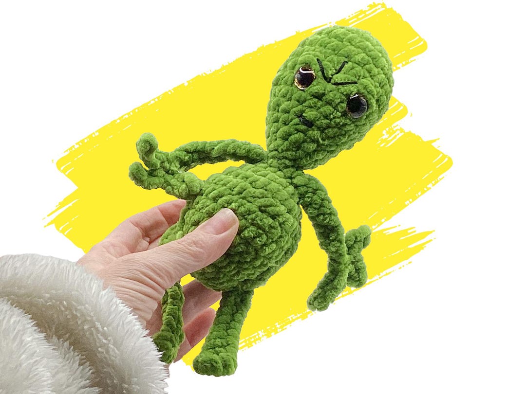 Handmade 8" Crochet Alien Plush – Quirky Green Alien Amigurumi Toy - Etsy