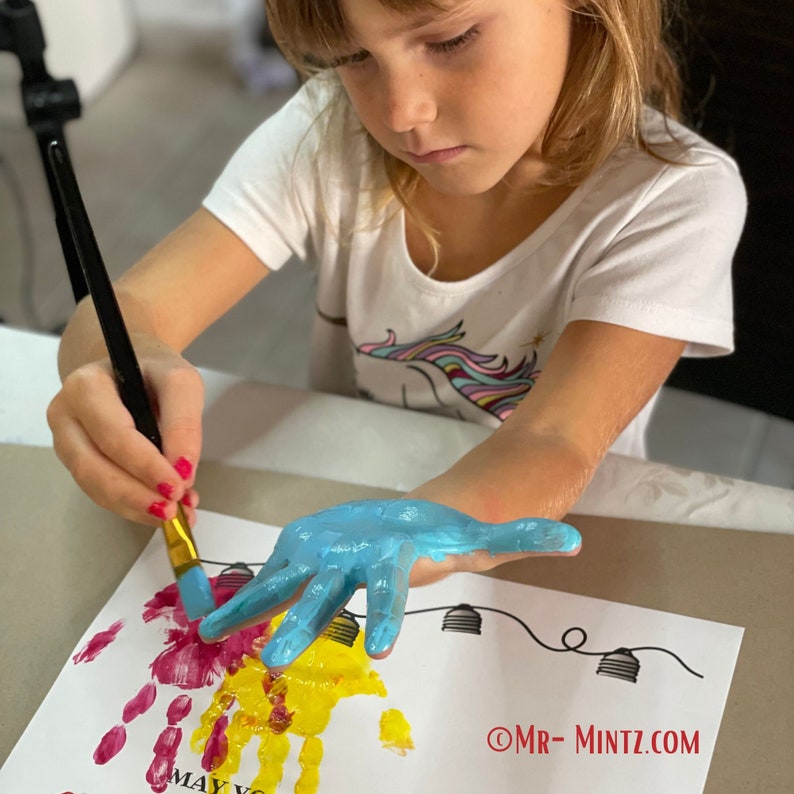 Handprint Christmas Lights | Christmas Handprint Art Crafts Template ...
