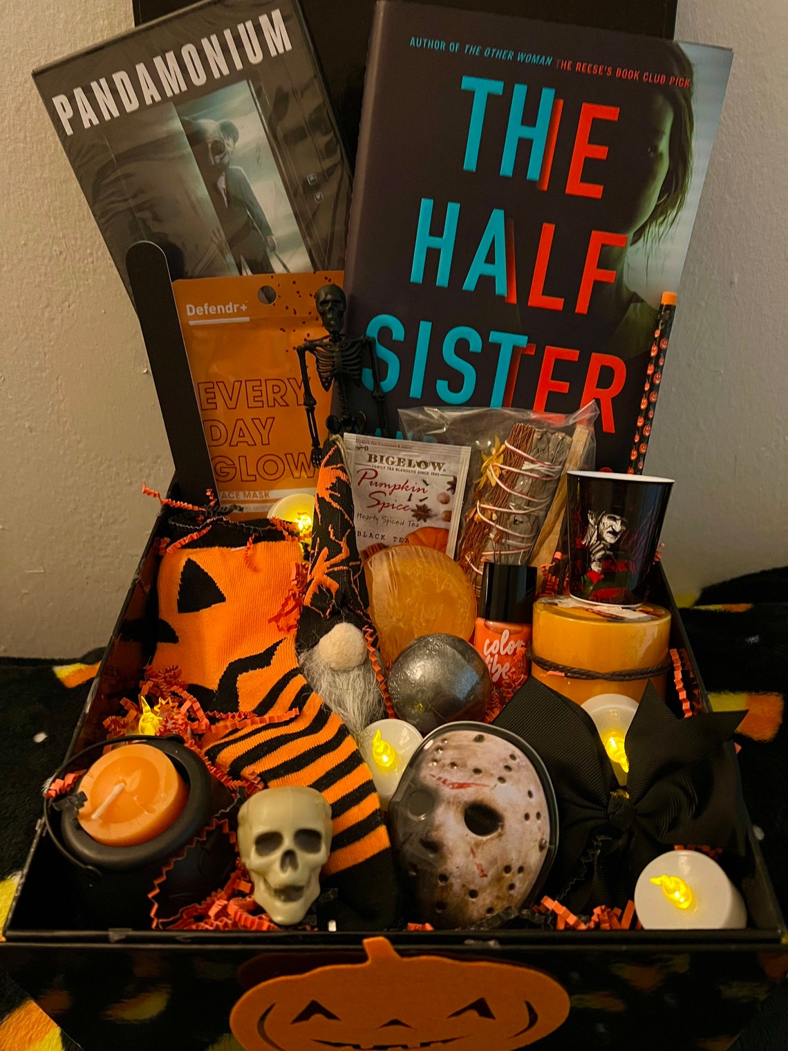 15 Halloween Gift Basket Ideas for College Students | Parenting Kids ...