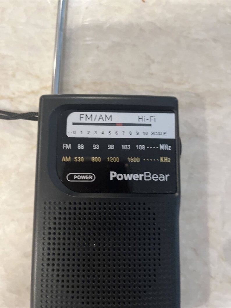 Powerbear Portable Radio FM/AM 2 Band Radio 2AA Battery Operated Hi-fi ...
