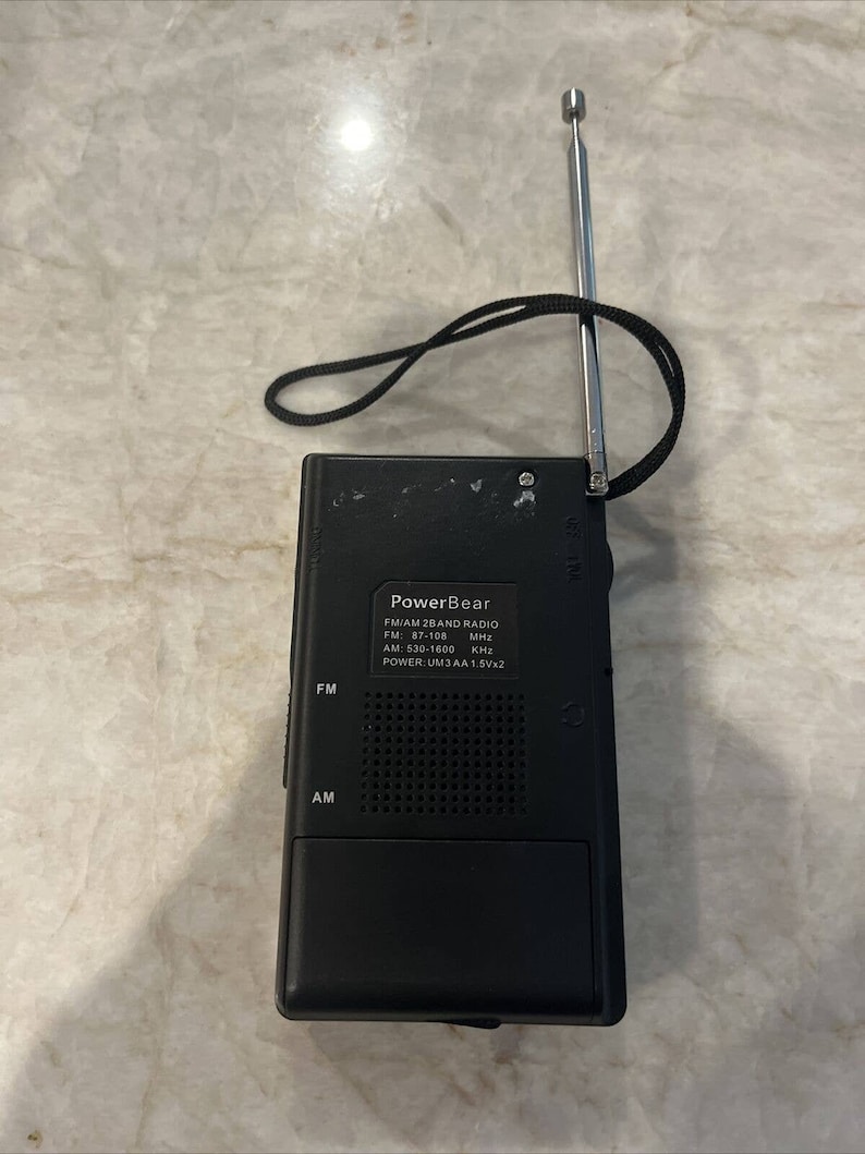 Powerbear Portable Radio FM/AM 2 Band Radio 2AA Battery Operated Hi-fi ...