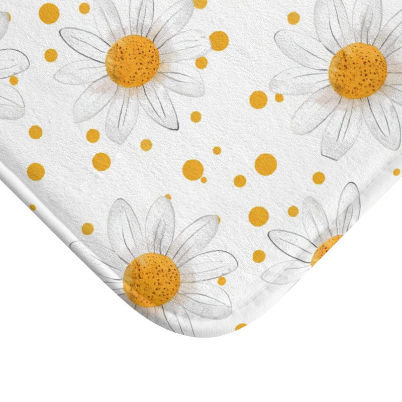 Daisy Bath Mat - Etsy