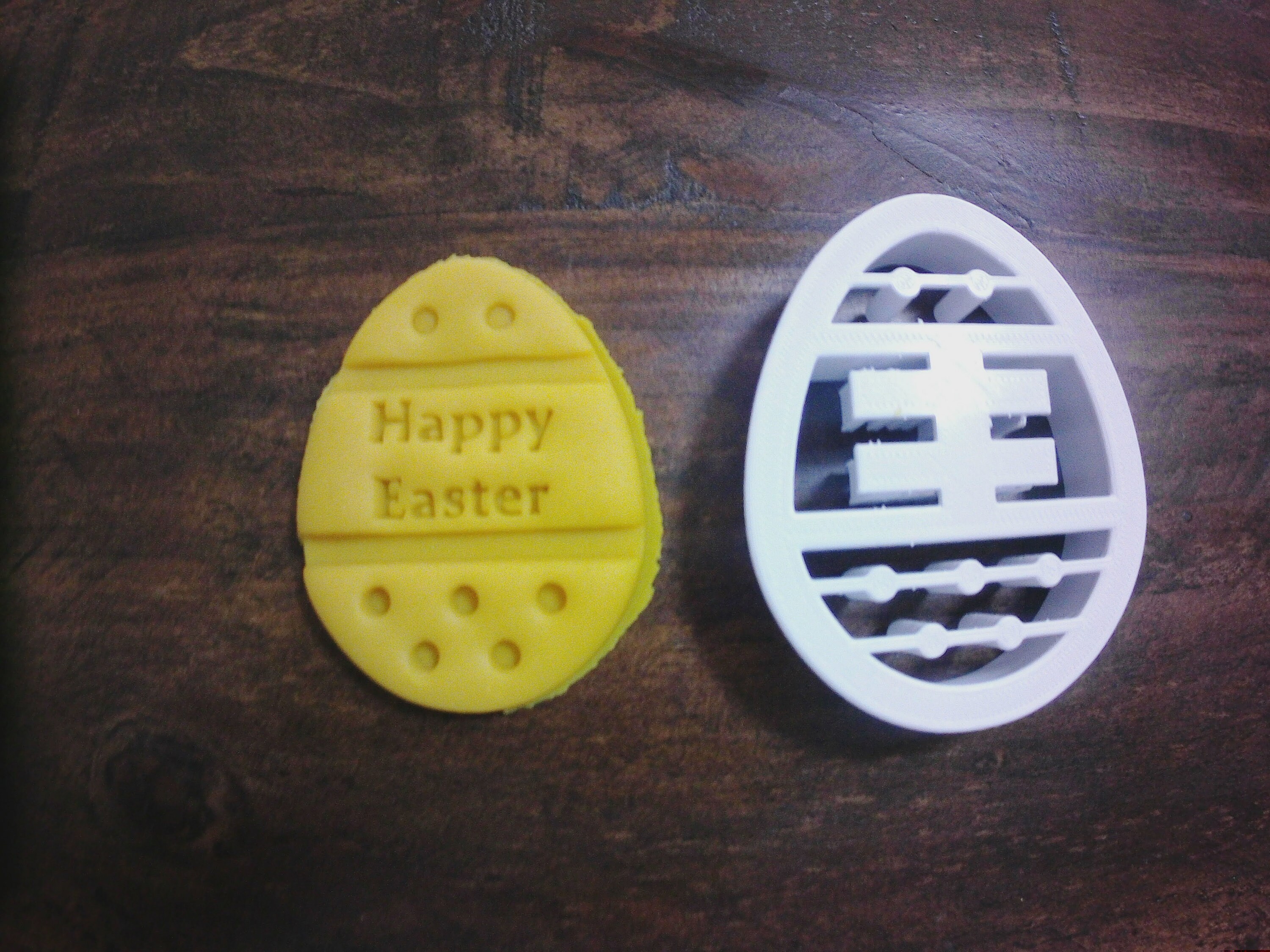 Happy Easter Cookie Cutter — PrintsLeo3D