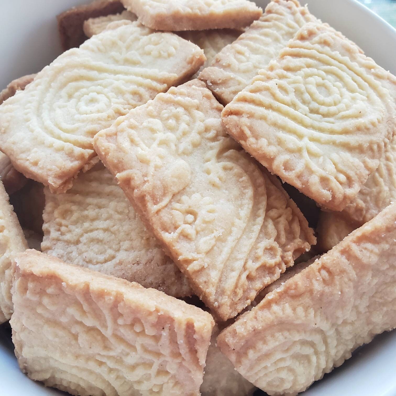 Irish Shortbread - Traditional Authentic Ireland Dessert With Paisley ...