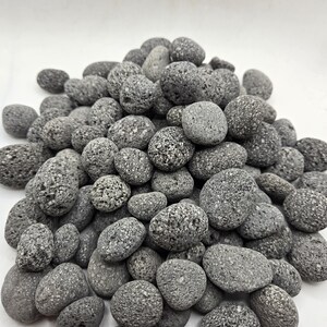 Tumbled Lava Pebbles: Fire-rated Aquarium & Terrarium Decor Lava Rock ...
