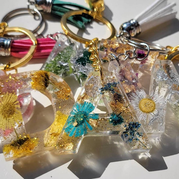 Resin Flower Keychain - Etsy