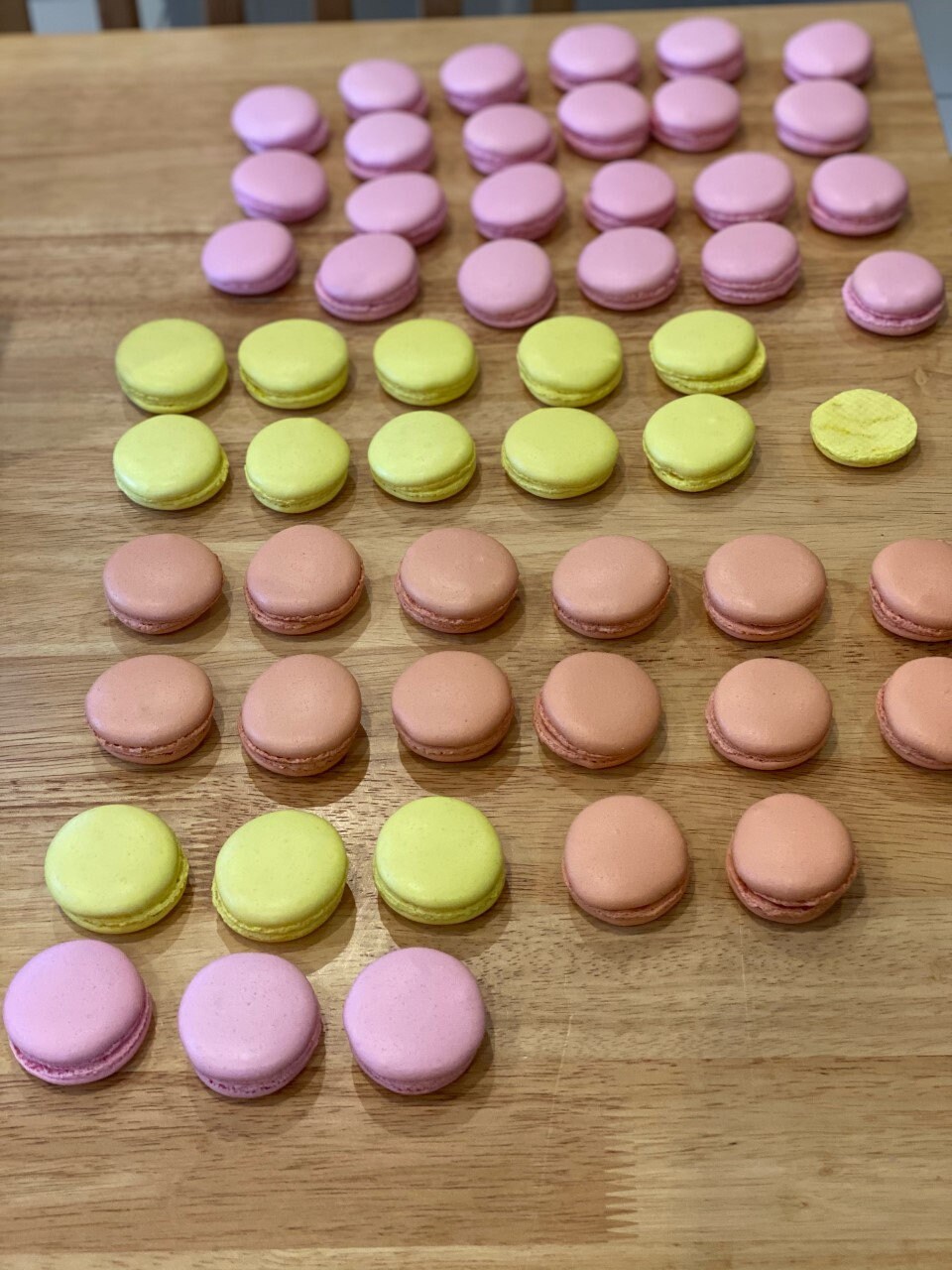 6 Rainbow Macarons - Etsy UK