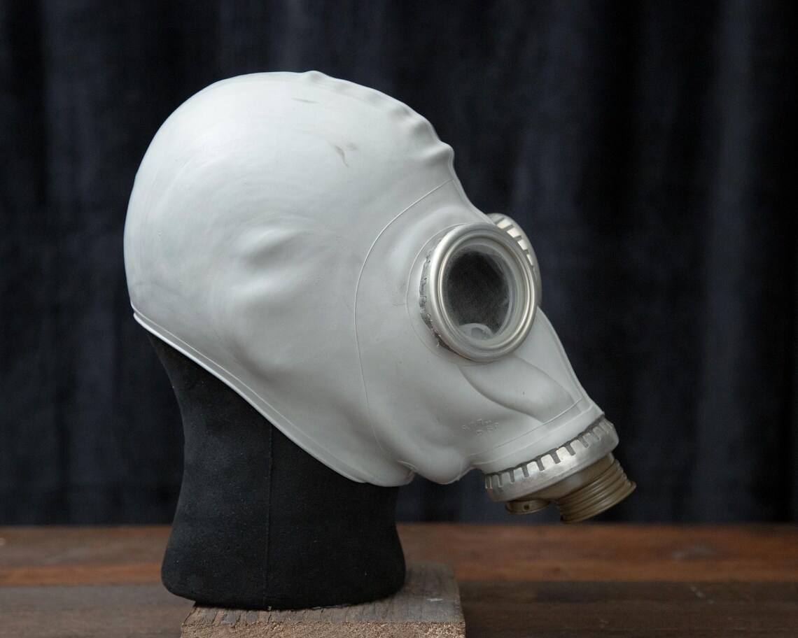 Russian Gas Mask - Creepy Cold War Era Soviet USSR Gasmask - Etsy