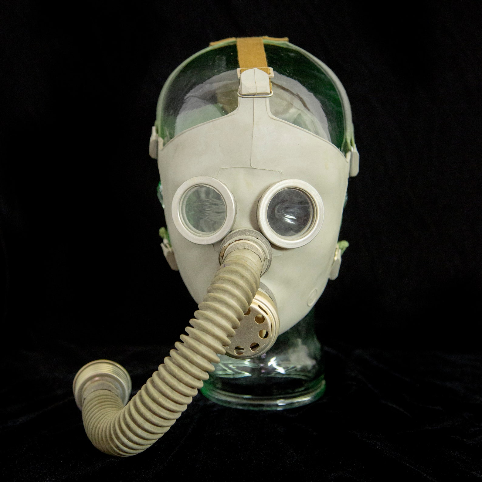 Russian Gas Mask Creepy Cold War Era Soviet USSR Gasmask | Etsy