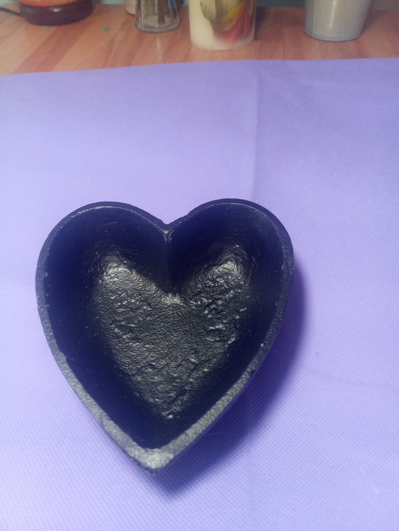 Cast Iron Heart Cauldron - Etsy