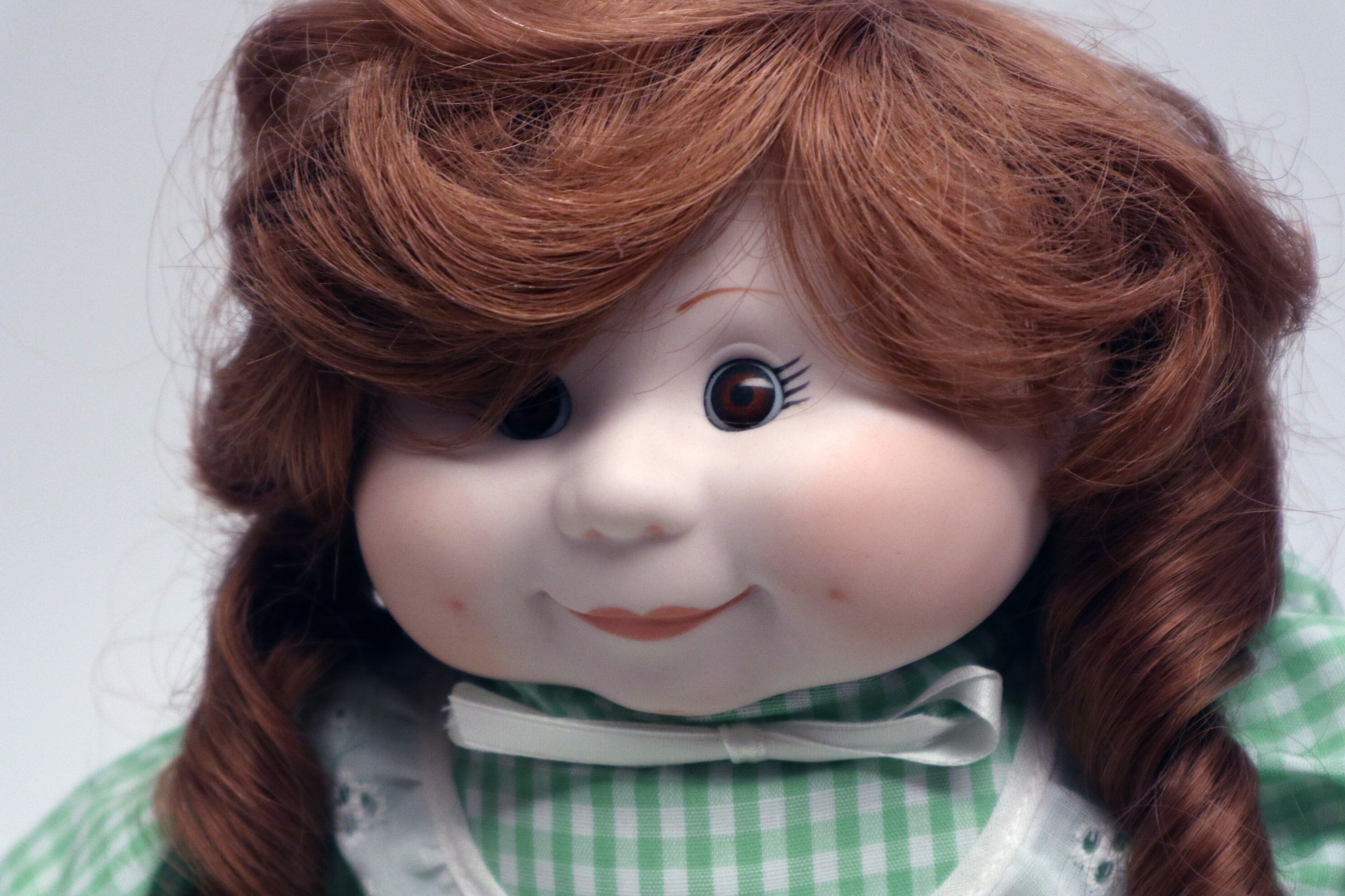 Vintage 1980's Rare Ceramic and Soft Body 15-inch Pea Pod Doll #74 ...