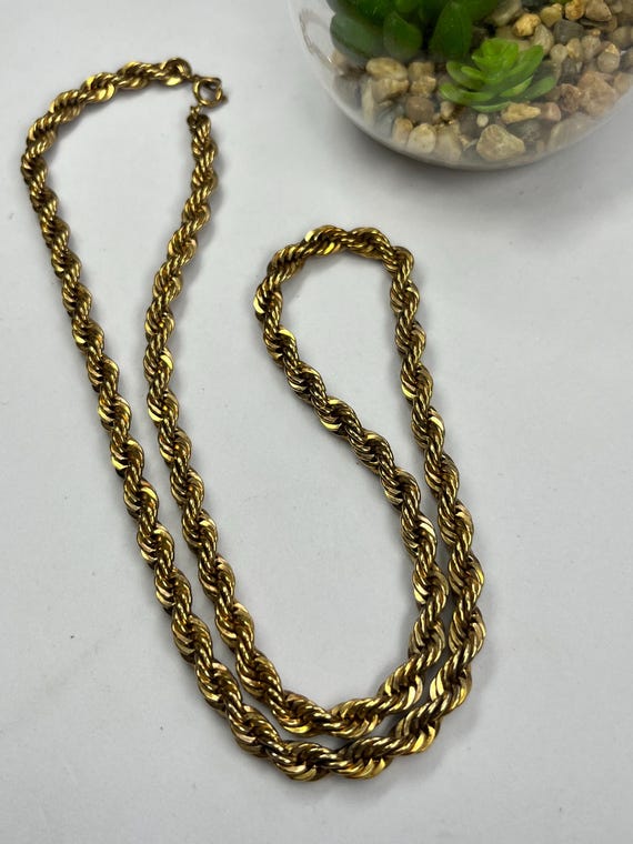 Vintage AVON gold tone diamond cut thick rope necklace - Gem