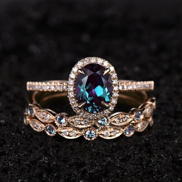 Unique Wedding Ring Set - Etsy