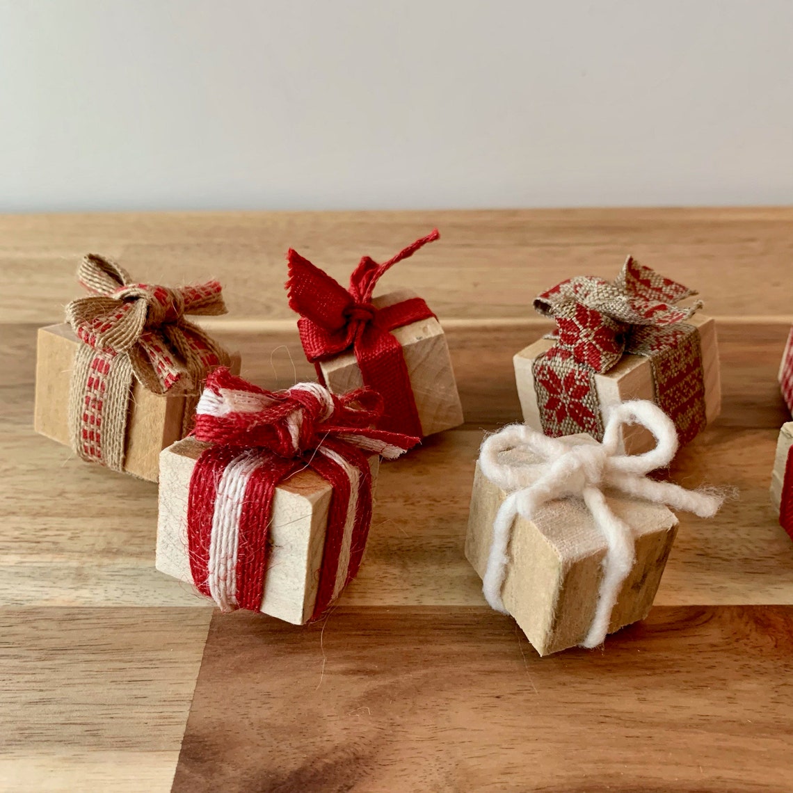 Mini Wooden Presents set of 6 - Etsy