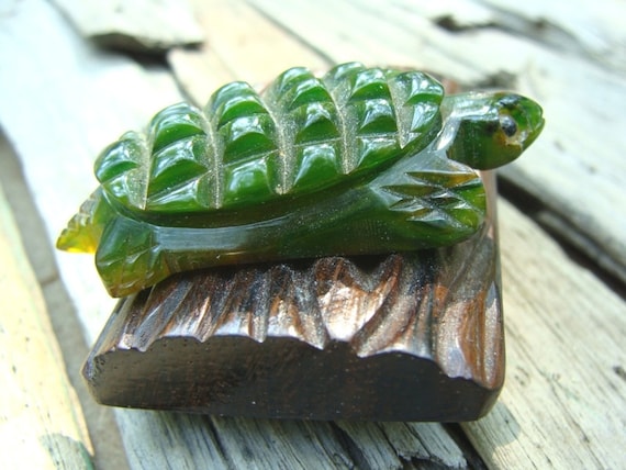 Bakelite Turtle Brooch Real Wood Log Pin All Original… - Gem