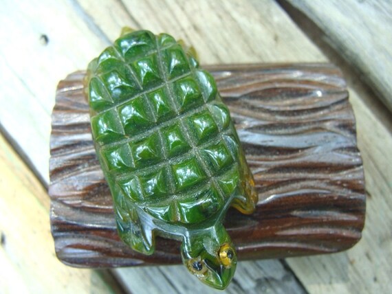 Bakelite Turtle Brooch Real Wood Log Pin All Original… - Gem