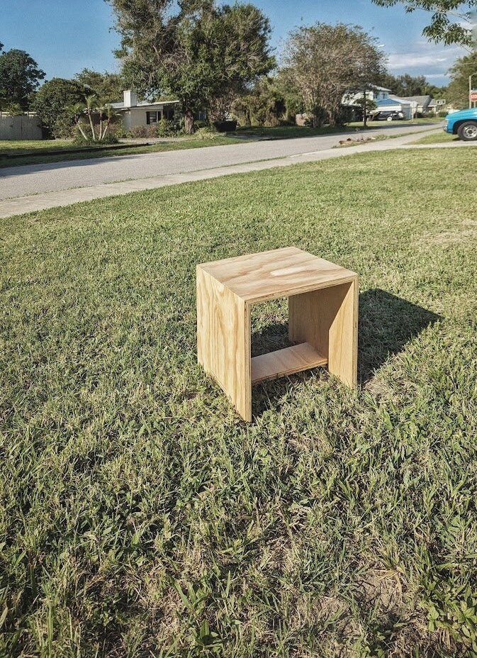 Minimal Handcrafted Plywood Plant Stand - Customizable Design - Etsy