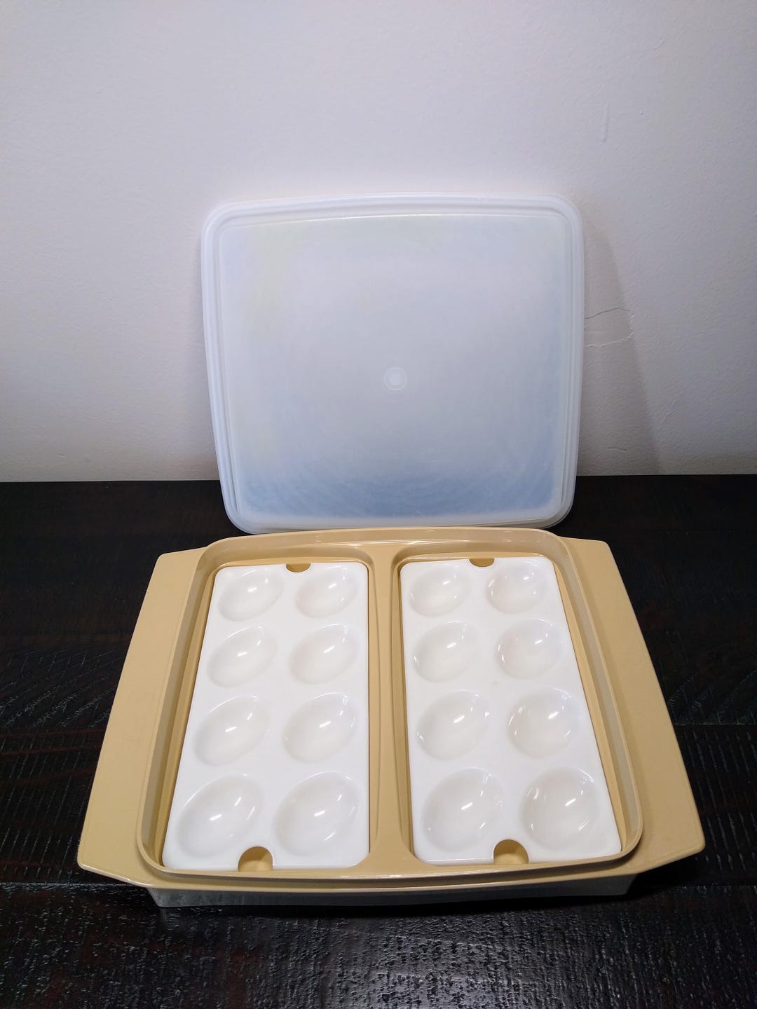 Beige Tupperware Deviled Egg Keeper With Lid, Vintage Tupperware - Etsy