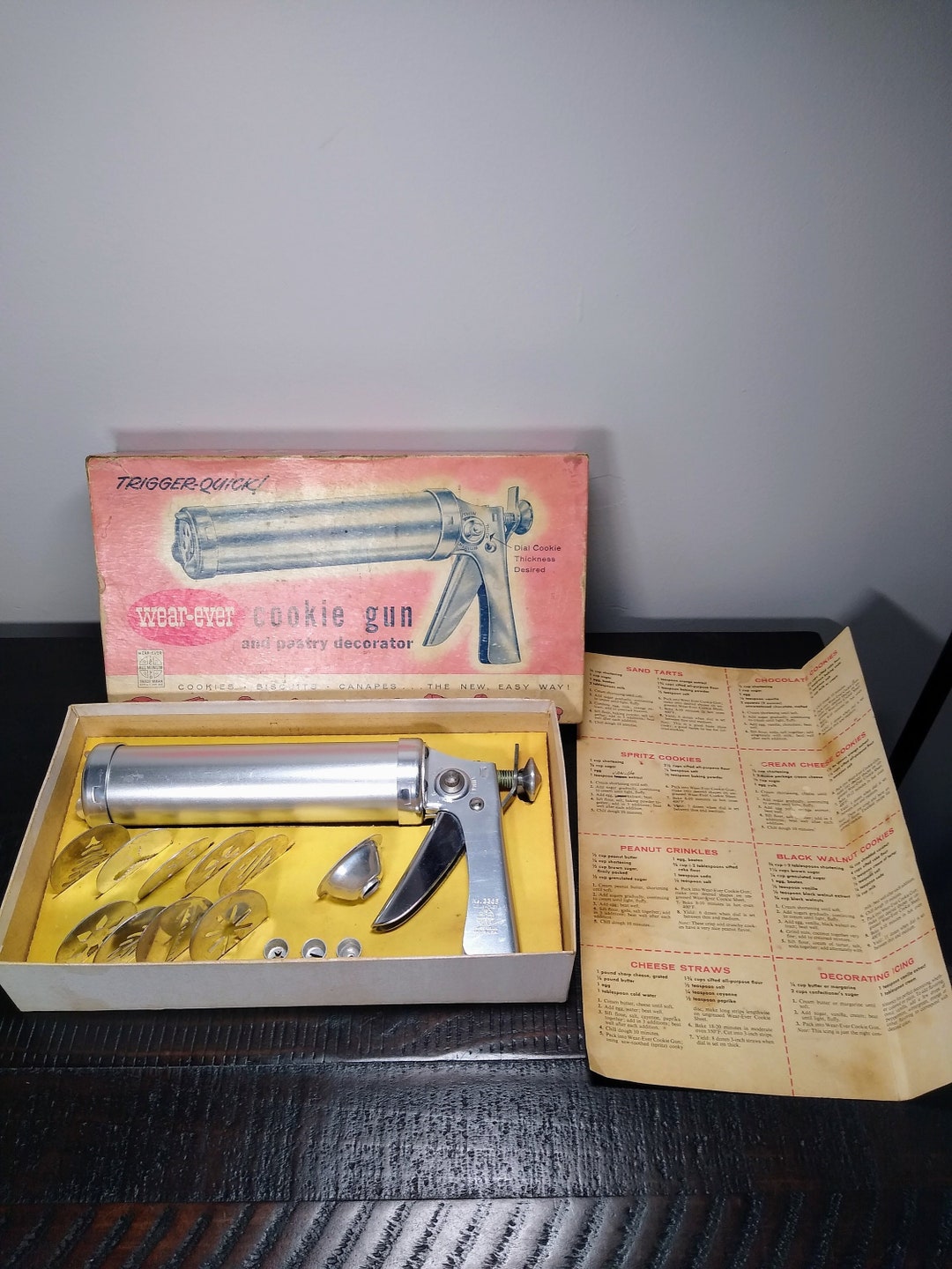 Vintage Wear Ever Cookie Gun and Pastry Decorator trigger Quick ...