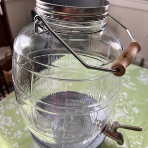 POTTERY BARN Drink Dispenser With Spigot Tap & Lid ideal for Iced Tea ...