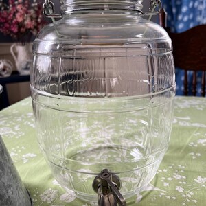 POTTERY BARN Drink Dispenser With Spigot Tap & Lid ideal for Iced Tea ...