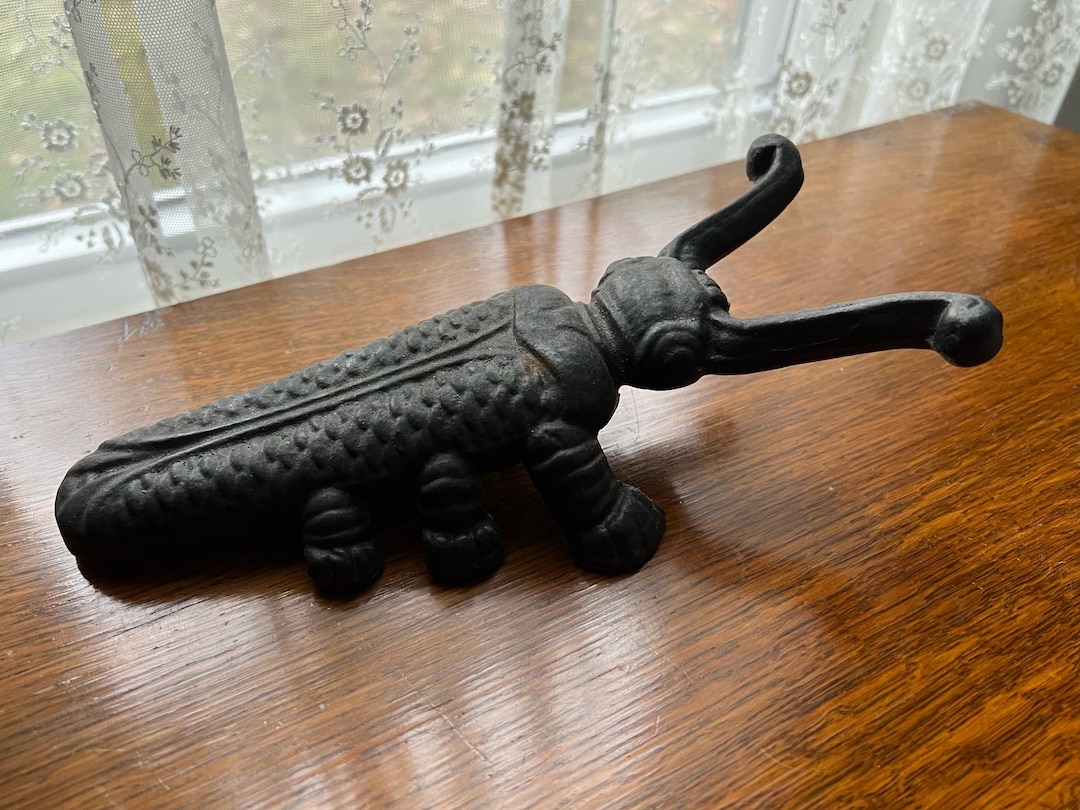 Vintage Cast Iron Beetle Boot Jack Farm Cowboy Western Doorstop Black ...