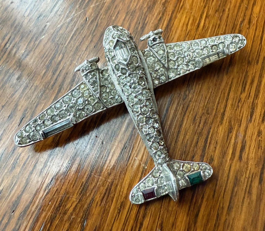 TRIFARI Alfred Philippe WW2 US Patriotic Pave Airplane With Windows/red ...