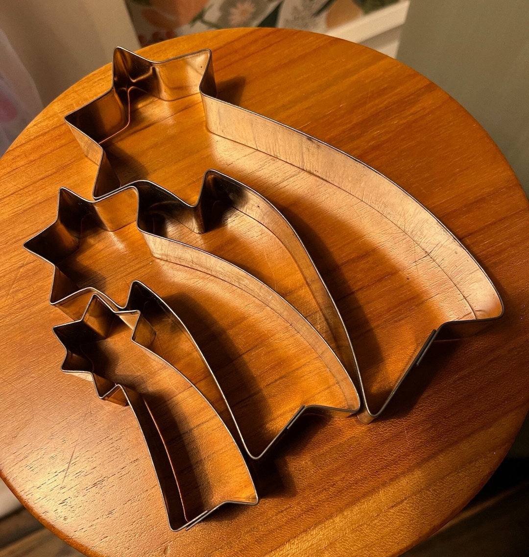 Vintage Set Nesting Metal Shooting Star Cookie Cuttersstacking ...