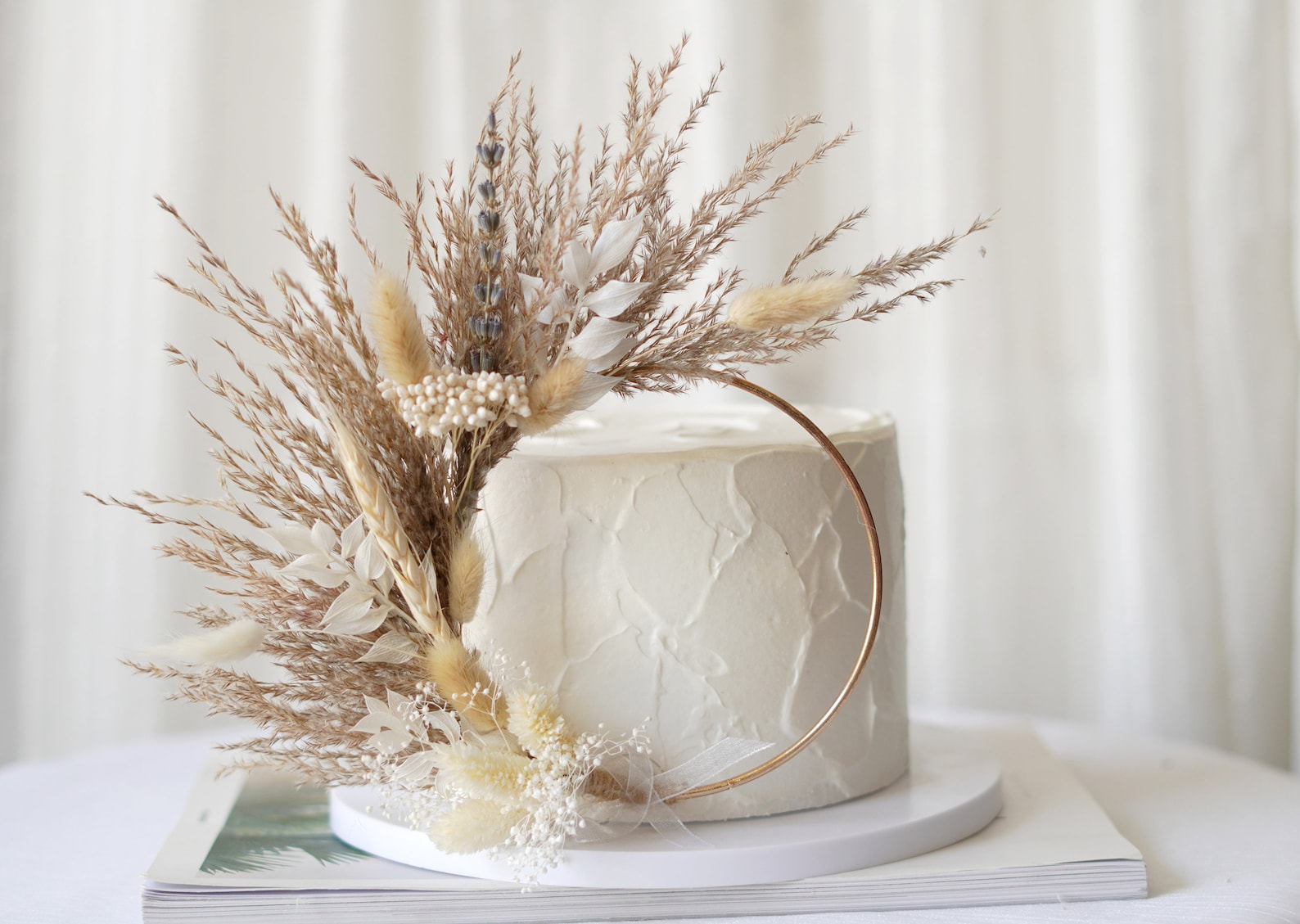 Self-color Pampas Grass Cake Topper Bouquet, Flower Cake Topper,dried ...