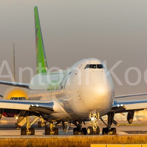 Plane Photo, Airplane Print, Printable, Aviation Photography, Aircraft ...