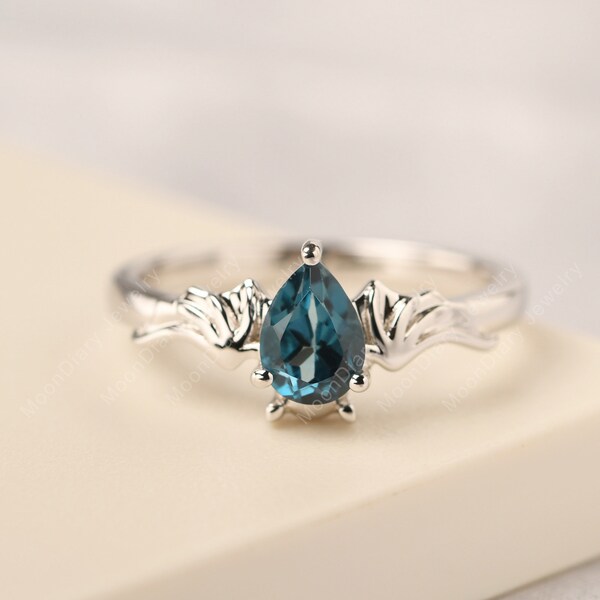 Bat Ring - Etsy