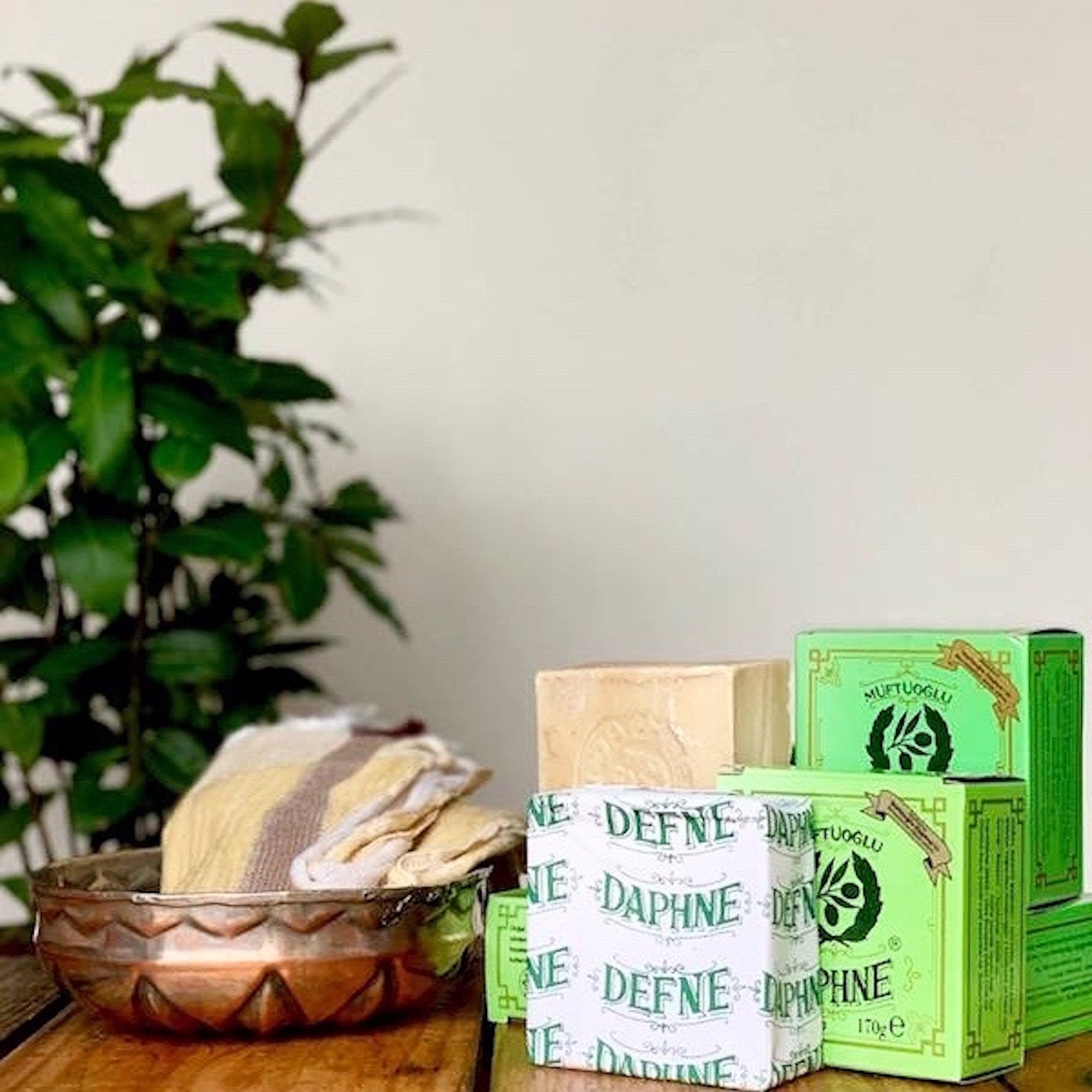 Daphne Pure Olive Oil & Laurel Leaf Oil Natural Bath Soap for Hair and ...