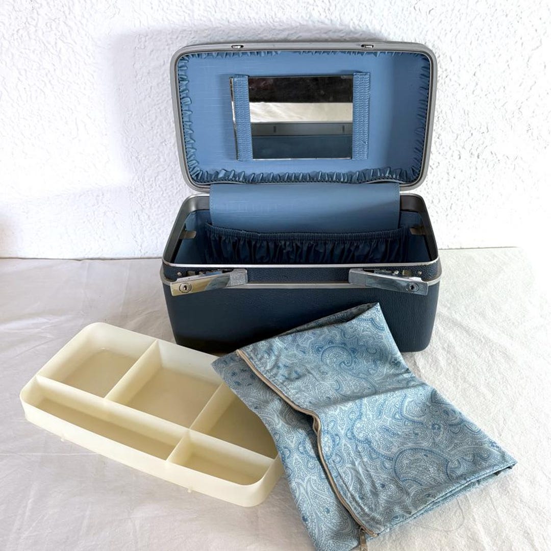 Samsonite Blue Train Case | Plastic Tray, Mirror & Original Makeup Bag ...