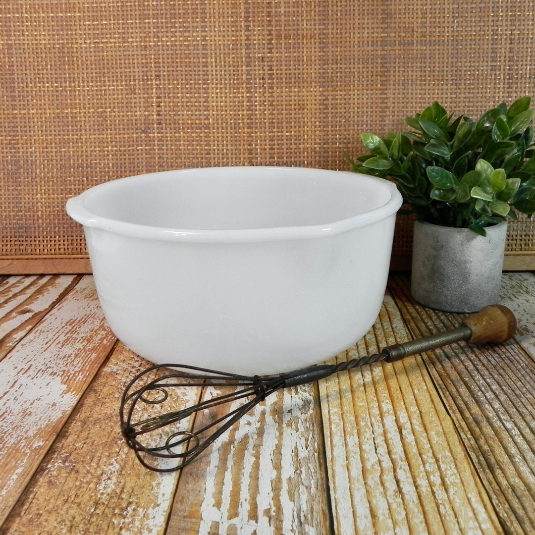 White Sunbeam Mixing Bowls Glasbake 6 / 25 Milk Glass Large & Small ...