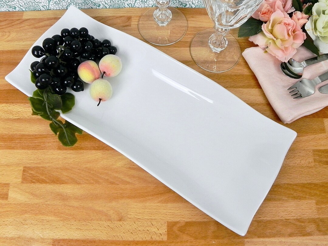 Minimalist White Platter Verdici Designs 90s Wavy Platter Appetizer ...