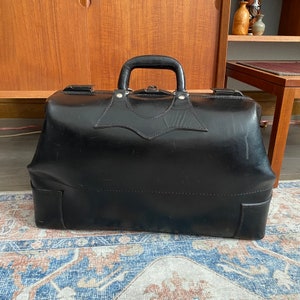 Antique Doctor's Bag J.E. Fournier Large Gladstone Black Leather Valise ...