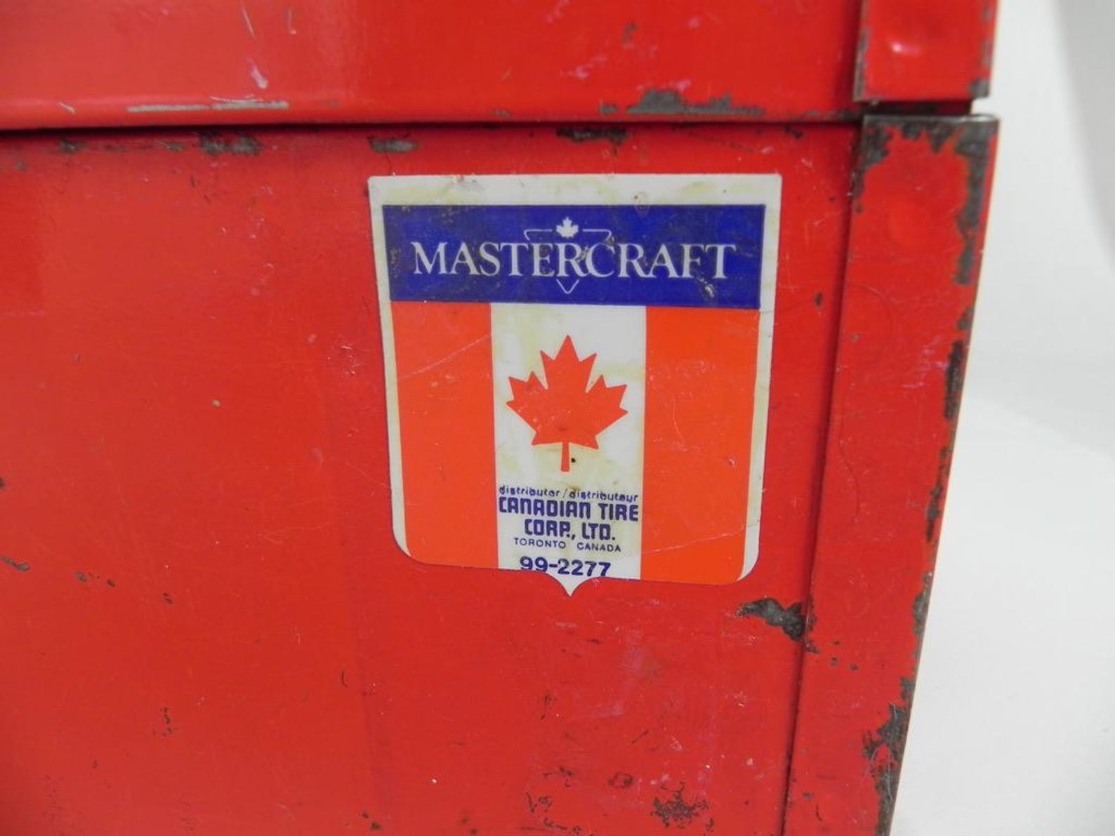 Vintage Red Tool Box | Rustic Metal Garage Supplies | Mastercraft Retro ...