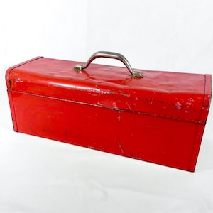Vintage Red Tool Box | Rustic Metal Garage Supplies | Mastercraft Retro ...