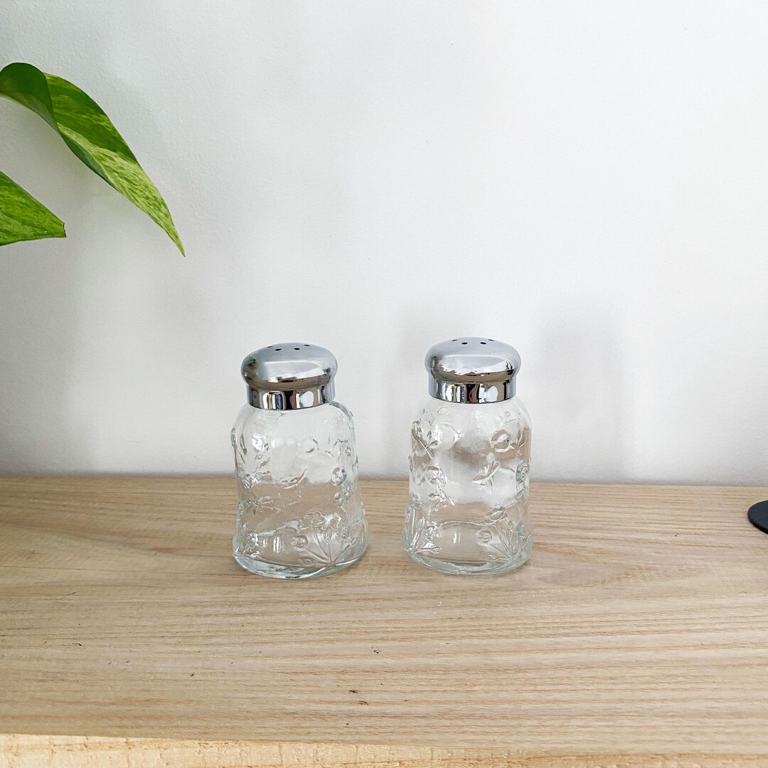 Vintage Salt and Pepper Shaker Set Anchor Hocking Savannah Clear ...