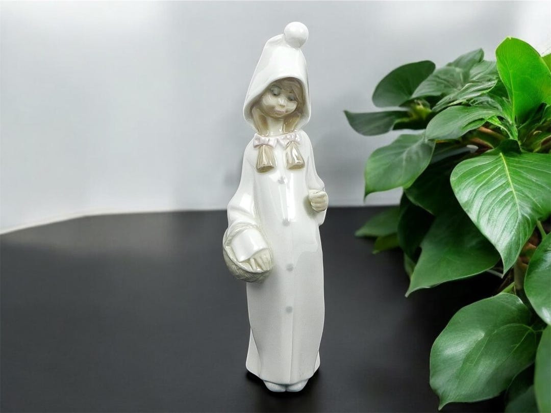 Llardo Shepherdess #4678 Figurine | Spanish Porcelain Statue | Vintage ...