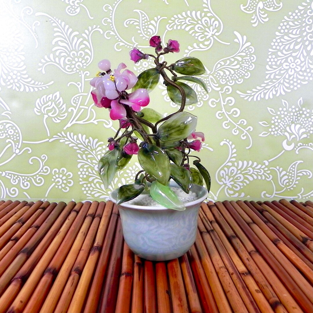 Jade Glass Sweeping Sakura Pink Cherry Flowers With Green Leaves ...