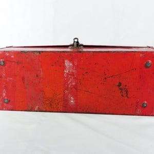 Vintage Red Tool Box | Rustic Metal Garage Supplies | Mastercraft Retro ...